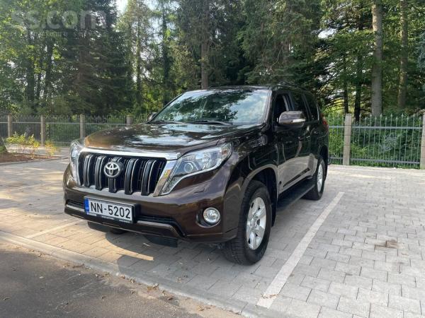 Brown Toyota Land Cruiser 2017 in Riga, with an engine capacity of 2.70 L and mileage of 204 thousand km for 30000 €, photo 3 on AUTOMOTO.COM.LV