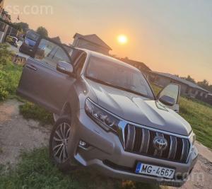 Brūns Toyota Land Cruiser 2018 Rīga, ar dzinēja tilpumu 2.80 L un nobraukumu 137 tūkst. km par 43000 €, foto  vietnē AUTOMOTO.COM.LV