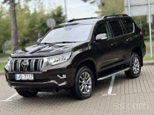 Brūns Toyota Land Cruiser 2018 Jūrmala, ar dzinēja tilpumu 2.80 L un nobraukumu 0 tūkst. km par 39900 €, foto 4 vietnē AUTOMOTO.COM.LV