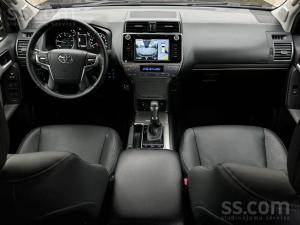 Brūns Toyota Land Cruiser 2018 Jūrmala, ar dzinēja tilpumu 2.80 L un nobraukumu 0 tūkst. km par 39900 €, foto 20 vietnē AUTOMOTO.COM.LV