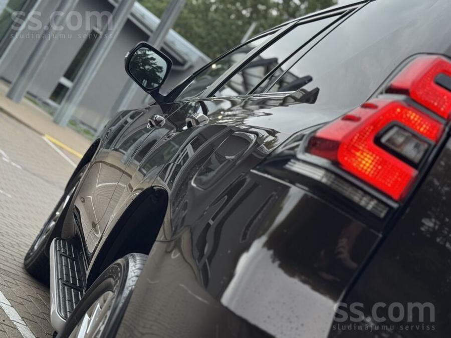 Brūns Toyota Land Cruiser 2018 Jūrmala, ar dzinēja tilpumu 2.80 L un nobraukumu 0 tūkst. km par 39900 €, foto 35 vietnē AUTOMOTO.COM.LV