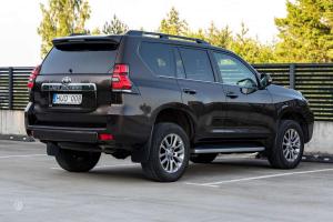 Brūns Toyota Land Cruiser 2021 Viļņa, ar dzinēja tilpumu 2.76 L un nobraukumu 78 tūkst. km par 49000 €, foto 9 vietnē AUTOMOTO.COM.LV