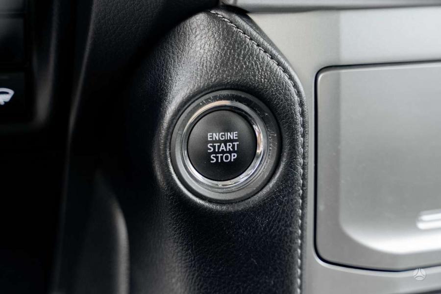 Brūns Toyota Land Cruiser 2021 Viļņa, ar dzinēja tilpumu 2.76 L un nobraukumu 78 tūkst. km par 49000 €, foto 29 vietnē AUTOMOTO.COM.LV