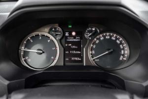 Brūns Toyota Land Cruiser 2021 Viļņa, ar dzinēja tilpumu 2.76 L un nobraukumu 78 tūkst. km par 49000 €, foto 33 vietnē AUTOMOTO.COM.LV
