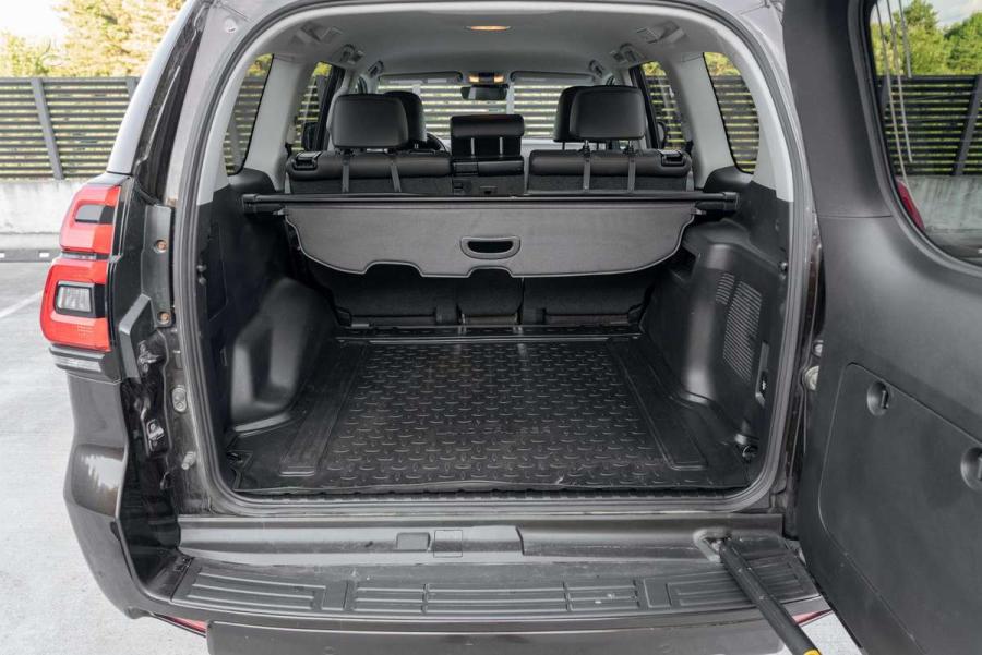 Brūns Toyota Land Cruiser 2021 Viļņa, ar dzinēja tilpumu 2.76 L un nobraukumu 78 tūkst. km par 49000 €, foto 36 vietnē AUTOMOTO.COM.LV