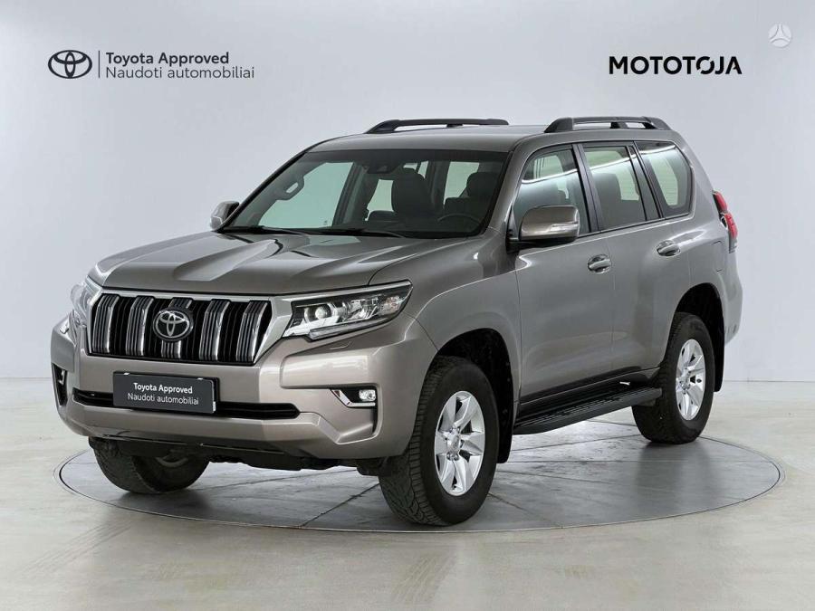Brūns Toyota Land Cruiser 2023 Viļņa, ar dzinēja tilpumu 2.76 L un nobraukumu 84 tūkst. km par 46900 €, foto 1 vietnē AUTOMOTO.COM.LV