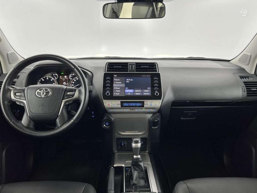 Brūns Toyota Land Cruiser 2023 Viļņa, ar dzinēja tilpumu 2.76 L un nobraukumu 84 tūkst. km par 46900 €, foto 9 vietnē AUTOMOTO.COM.LV