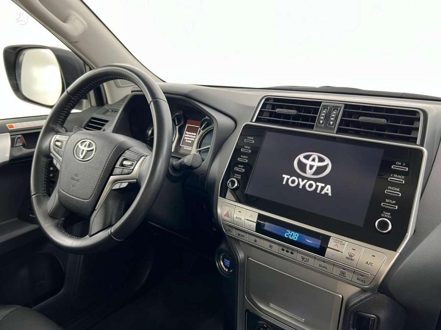 Brūns Toyota Land Cruiser 2023 Viļņa, ar dzinēja tilpumu 2.76 L un nobraukumu 84 tūkst. km par 46900 €, foto 15 vietnē AUTOMOTO.COM.LV