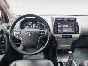 Brown Toyota Land Cruiser 2023 in Riga, with an engine capacity of 2.80 L and mileage of 69 thousand km for 49900 €, photo 15 on AUTOMOTO.COM.LV