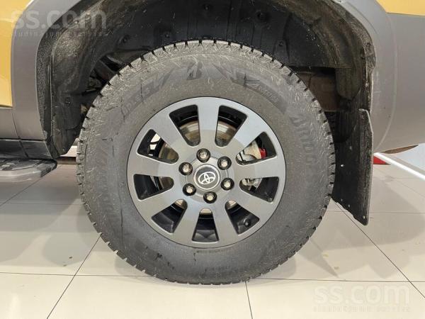 Brown Toyota Land Cruiser 2024 in Jekabpils, with an engine capacity of 2.80 L and mileage of 14 thousand km for 87900 €, photo 6 on AUTOMOTO.COM.LV