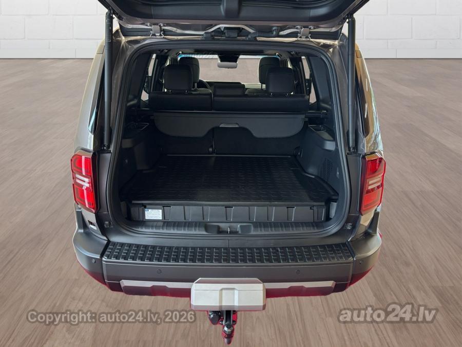 Brūns Toyota Land Cruiser 2026 Tartu, ar dzinēja tilpumu 2.80 L un nobraukumu 16 tūkst. km par 91900 €, foto 11 vietnē AUTOMOTO.COM.LV