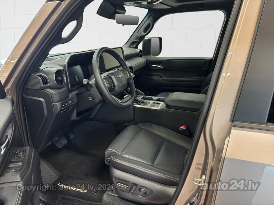 Brūns Toyota Land Cruiser 2026 Tartu, ar dzinēja tilpumu 2.80 L un nobraukumu 16 tūkst. km par 91900 €, foto 12 vietnē AUTOMOTO.COM.LV