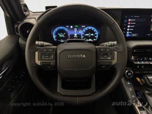 Brūns Toyota Land Cruiser 2026 Tartu, ar dzinēja tilpumu 2.80 L un nobraukumu 16 tūkst. km par 91900 €, foto 13 vietnē AUTOMOTO.COM.LV
