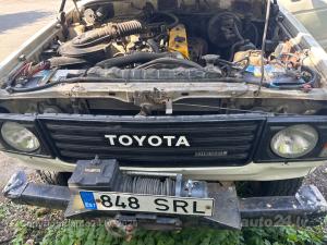 Toyota Land Cruiser 1983 in Tallinn, with an engine capacity of 4.00 L and mileage of 0 thousand km for 12000 €, photo 5 on AUTOMOTO.COM.LV