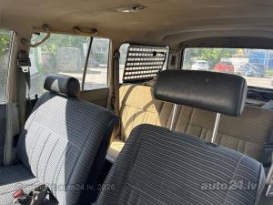 Toyota Land Cruiser 1983 in Tallinn, with an engine capacity of 4.00 L and mileage of 0 thousand km for 12000 €, photo 6 on AUTOMOTO.COM.LV