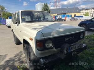 Toyota Land Cruiser 1983 in Tallinn, with an engine capacity of 4.00 L and mileage of 0 thousand km for 12000 €, photo 12 on AUTOMOTO.COM.LV