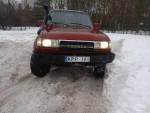 Тойота Ленд Крузер 1990 в Каунас, объемом двигателя 4.20 л и пробегом 245 тыс. км за 12500 €, фото 3 на AUTOMOTO.COM.LV