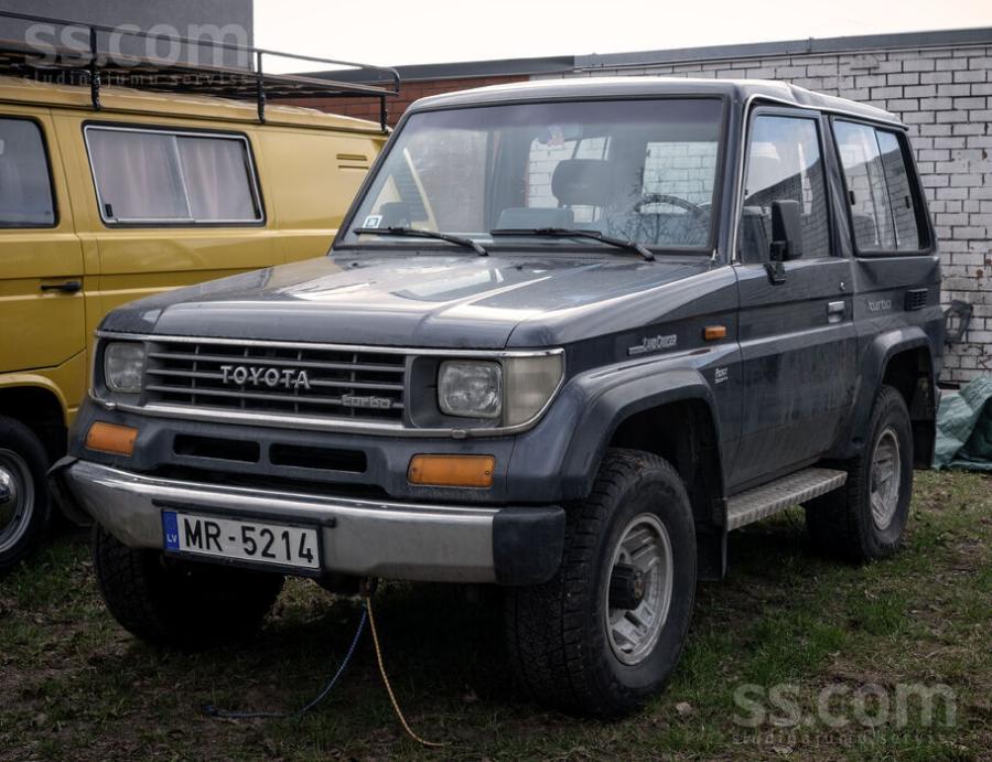 Toyota Land Cruiser 1991 in Riga, with an engine capacity of 2.40 L and mileage of 0 thousand km for 3000 €, photo 1 on AUTOMOTO.COM.LV
