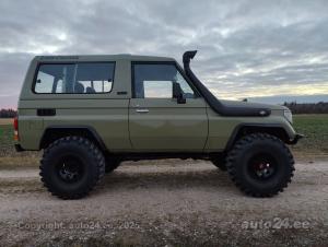 Toyota Land Cruiser 1992 Tallina, ar dzinēja tilpumu 2.40 L un nobraukumu 149 tūkst. km par 18500 €, foto 7 vietnē AUTOMOTO.COM.LV