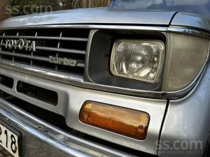 Toyota Land Cruiser 1992 Rēzekne, ar dzinēja tilpumu 2.50 L un nobraukumu 380 tūkst. km par 15000 €, foto 13 vietnē AUTOMOTO.COM.LV