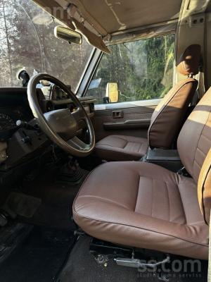 Toyota Land Cruiser 1992 Rēzekne, ar dzinēja tilpumu 2.50 L un nobraukumu 380 tūkst. km par 15000 €, foto 21 vietnē AUTOMOTO.COM.LV
