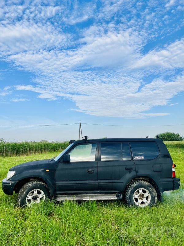 Toyota Land Cruiser 1997 in Jelgava, with an engine capacity of 3.00 L and mileage of 399 thousand km for 3800 €, photo 3 on AUTOMOTO.COM.LV