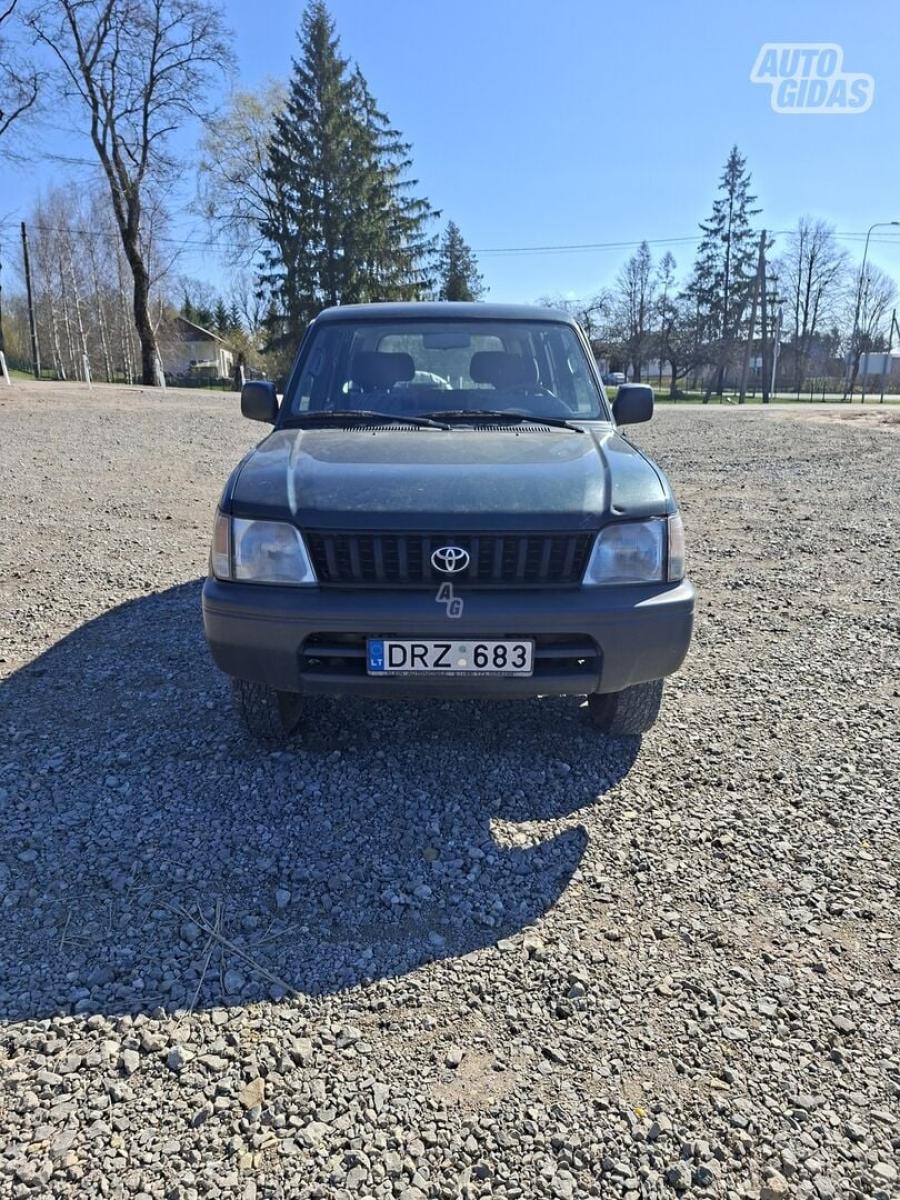 Toyota Land Cruiser 1999 in Vilnius, with an engine capacity of 3.00 L and mileage of 323 thousand km for 3400 €, photo 1 on AUTOMOTO.COM.LV