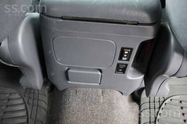 Toyota Land Cruiser 2000 Liepāja, ar dzinēja tilpumu 3.00 L un nobraukumu 320 tūkst. km par 7500 €, foto 10 vietnē AUTOMOTO.COM.LV