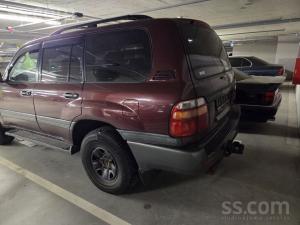 Toyota Land Cruiser 2001 in Riga, with an engine capacity of 4.20 L and mileage of 571 thousand km for 6300 €, photo 5 on AUTOMOTO.COM.LV