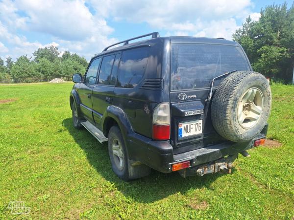 Toyota Land Cruiser 2001 in Trakai, with an engine capacity of 3.00 L and mileage of 312 thousand km for 2950 €, photo 3 on AUTOMOTO.COM.LV