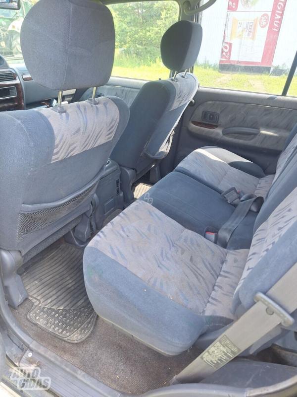 Toyota Land Cruiser 2001 in Trakai, with an engine capacity of 3.00 L and mileage of 312 thousand km for 2950 €, photo 5 on AUTOMOTO.COM.LV
