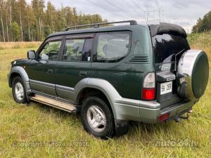 Toyota Land Cruiser 2001 Pērnava, ar dzinēja tilpumu 3.00 L un nobraukumu 517 tūkst. km par 2900 €, foto 4 vietnē AUTOMOTO.COM.LV