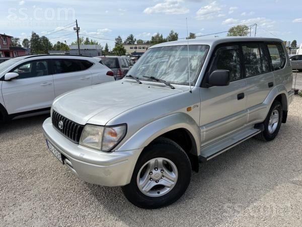 Toyota Land Cruiser 2002 Rīga, ar dzinēja tilpumu 3.00 L un nobraukumu 351 tūkst. km par 6999 €, foto 2 vietnē AUTOMOTO.COM.LV