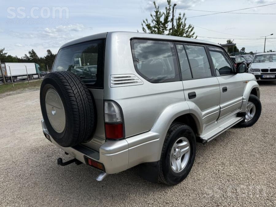 Toyota Land Cruiser 2002 Rīga, ar dzinēja tilpumu 3.00 L un nobraukumu 351 tūkst. km par 6999 €, foto 18 vietnē AUTOMOTO.COM.LV