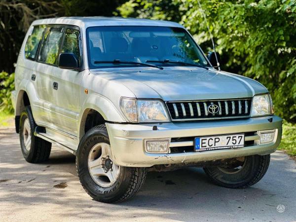 Toyota Land Cruiser 2002 in Vilnius, with an engine capacity of 2.98 L and mileage of 365 thousand km for 3950 €, photo 7 on AUTOMOTO.COM.LV