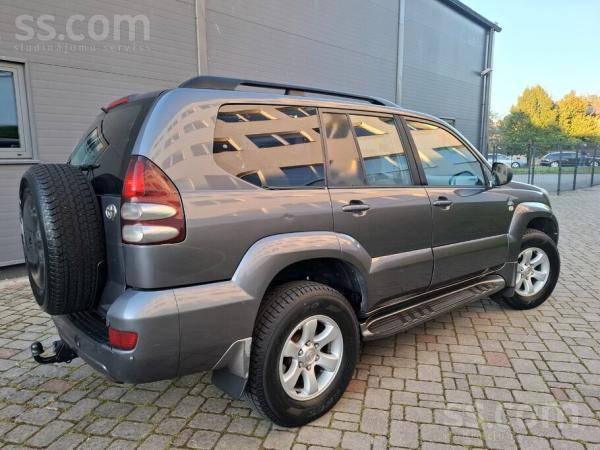 Toyota Land Cruiser 2003 Daugavpils, ar dzinēja tilpumu 3.00 L un nobraukumu 0 tūkst. km par 5800 €, foto 2 vietnē AUTOMOTO.COM.LV