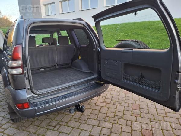 Toyota Land Cruiser 2003 in Daugavpils, with an engine capacity of 3.00 L and mileage of 398 thousand km for 5750 €, photo 11 on AUTOMOTO.COM.LV