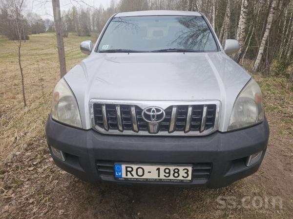 Toyota Land Cruiser 2003 in Valka, with an engine capacity of 3.00 L and mileage of 380 thousand km for 3999 €, photo 5 on AUTOMOTO.COM.LV