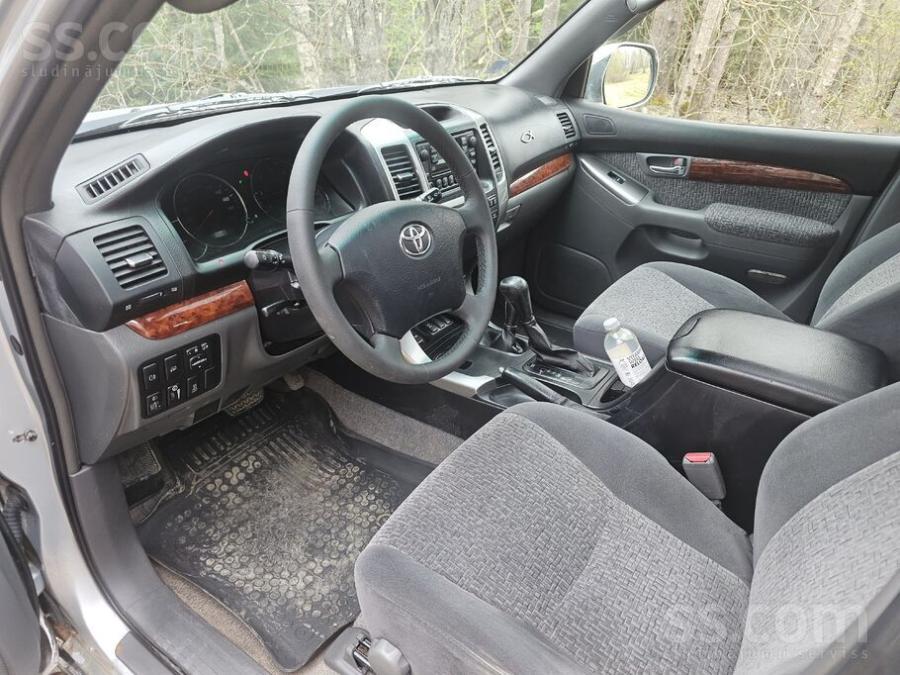 Toyota Land Cruiser 2003 Valka, ar dzinēja tilpumu 3.00 L un nobraukumu 380 tūkst. km par 3999 €, foto 9 vietnē AUTOMOTO.COM.LV