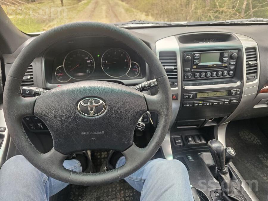 Toyota Land Cruiser 2003 Valka, ar dzinēja tilpumu 3.00 L un nobraukumu 380 tūkst. km par 3999 €, foto 10 vietnē AUTOMOTO.COM.LV