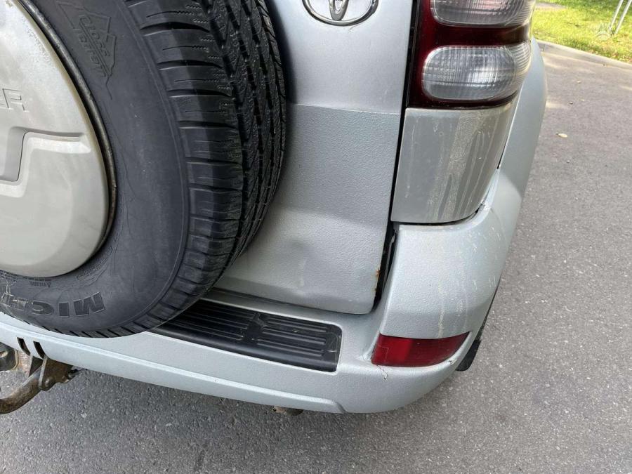 Toyota Land Cruiser 2003 Ukmergė, ar dzinēja tilpumu 2.98 L un nobraukumu 372 tūkst. km par 5500 €, foto 9 vietnē AUTOMOTO.COM.LV