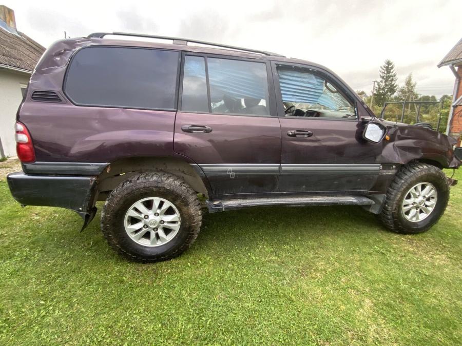 Toyota Land Cruiser 2003 Utena, ar dzinēja tilpumu 4.20 L un nobraukumu 488 tūkst. km par 4999 €, foto 3 vietnē AUTOMOTO.COM.LV