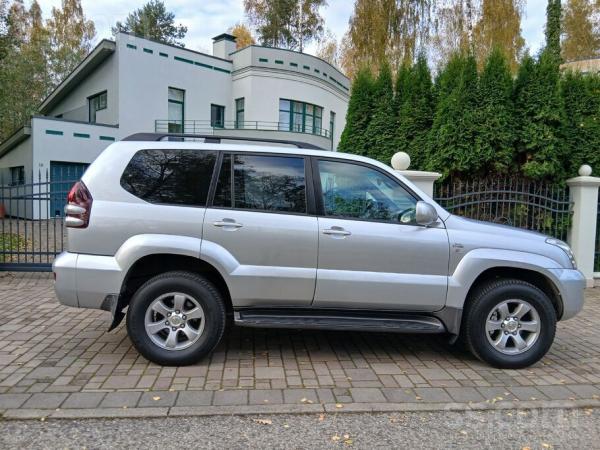 Toyota Land Cruiser 2004 Rīga, ar dzinēja tilpumu 3.00 L un nobraukumu 287 tūkst. km par 7999 €, foto 3 vietnē AUTOMOTO.COM.LV