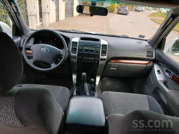 Toyota Land Cruiser 2004 Rīga, ar dzinēja tilpumu 3.00 L un nobraukumu 287 tūkst. km par 7999 €, foto 8 vietnē AUTOMOTO.COM.LV