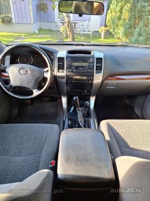 Toyota Land Cruiser 2004 Tallina, ar dzinēja tilpumu 3.00 L un nobraukumu 330 tūkst. km par 5700 €, foto 5 vietnē AUTOMOTO.COM.LV
