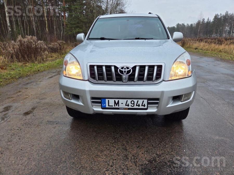 Toyota Land Cruiser 2005 Valmiera, ar dzinēja tilpumu 3.00 L un nobraukumu 0 tūkst. km par 7250 €, foto 4 vietnē AUTOMOTO.COM.LV