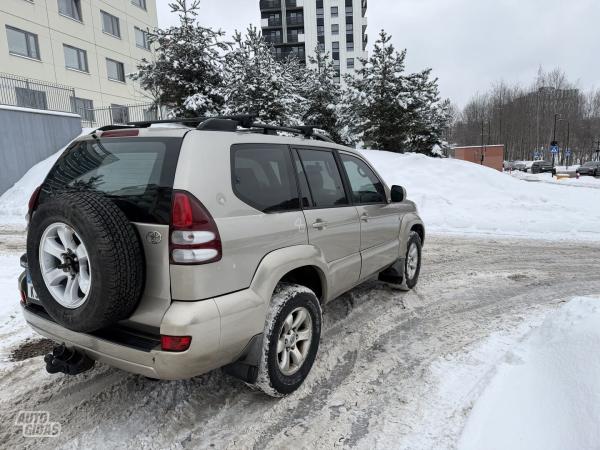 Toyota Land Cruiser 2005 in Vilnius, with an engine capacity of 3.00 L and mileage of 290 thousand km for 7000 €, photo 3 on AUTOMOTO.COM.LV