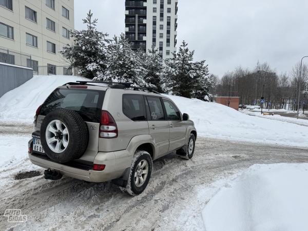 Toyota Land Cruiser 2005 in Vilnius, with an engine capacity of 3.00 L and mileage of 290 thousand km for 7000 €, photo 9 on AUTOMOTO.COM.LV