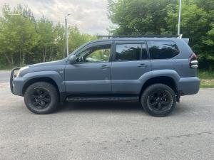 Toyota Land Cruiser 2005 in Vilnius, with an engine capacity of 3.00 L and mileage of 350 thousand km for 9999 €, photo  on AUTOMOTO.COM.LV