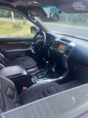 Toyota Land Cruiser 2005 Viļņa, ar dzinēja tilpumu 3.00 L un nobraukumu 350 tūkst. km par 9999 €, foto 8 vietnē AUTOMOTO.COM.LV
